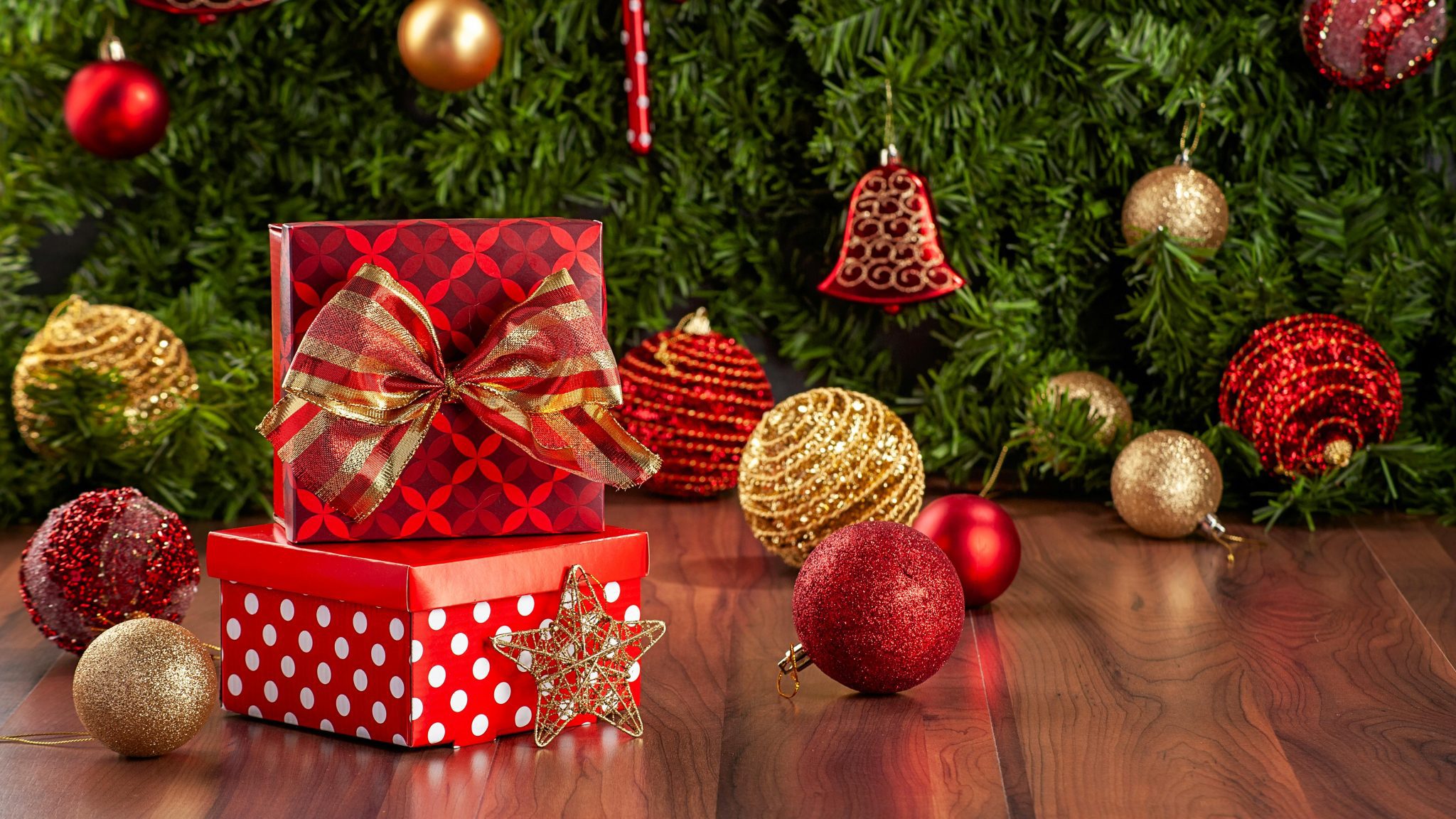 Bingung Kirim Apa? 6 Rekomendasi Parcel Natal Paling Berkesan untuk ...
